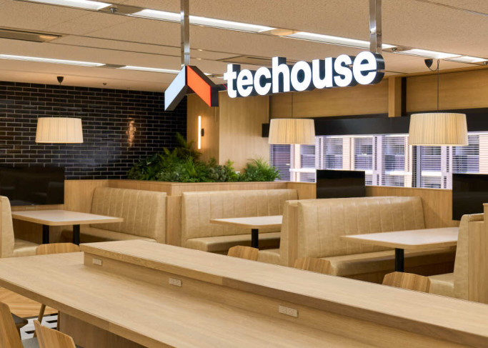 Techouse／【27卒】ソフトウェアエンジニア | Webバックエンド / フロントエンド 【DX推進SaaS / ソフトウェアエンジニア】日本発マルチプロダクト型ユニコーン企業 / 5 ...